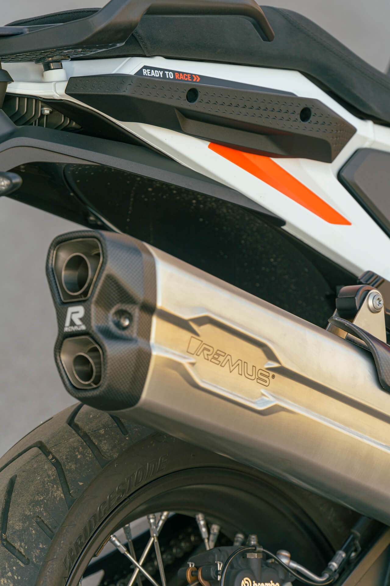 REMUS RACING 8 2.0 Slip On Sport Exhaust incl. Carbon heat protecting ...